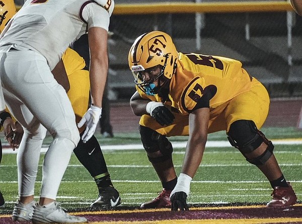 Get to know: ’26 O-line target Aaron Thomas | Whole Hog Sports