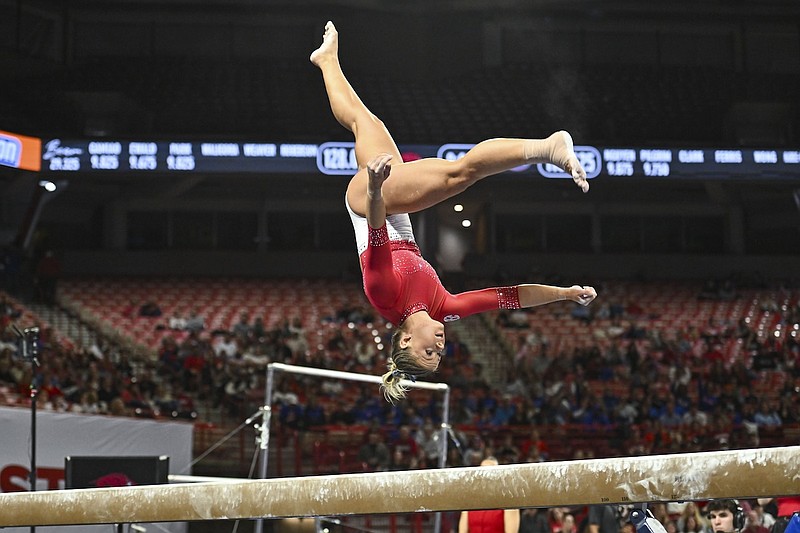 Record-tying beam score powers Arkansas gymnastics to 3rd-best team ...