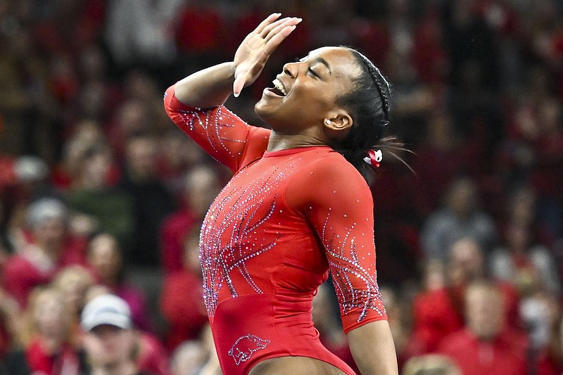 How Arkansas gymnastics star Frankie Price's fan-favorite floor routine ...