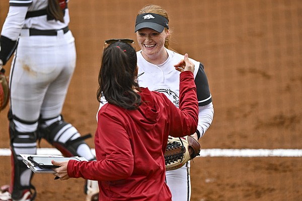Arkansas softball back in top 10 ahead of South Carolina series | Whole ...