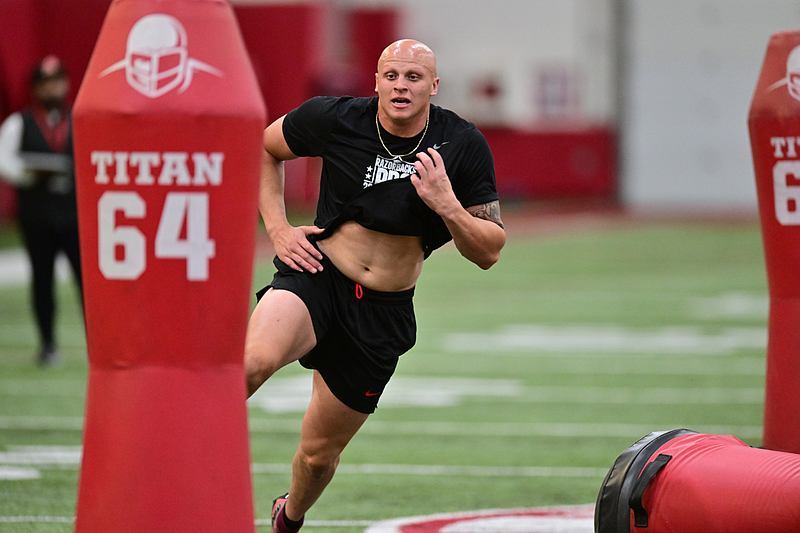 VIDEO: Landon Jackson speaks after Arkansas football Pro Day | Whole ...