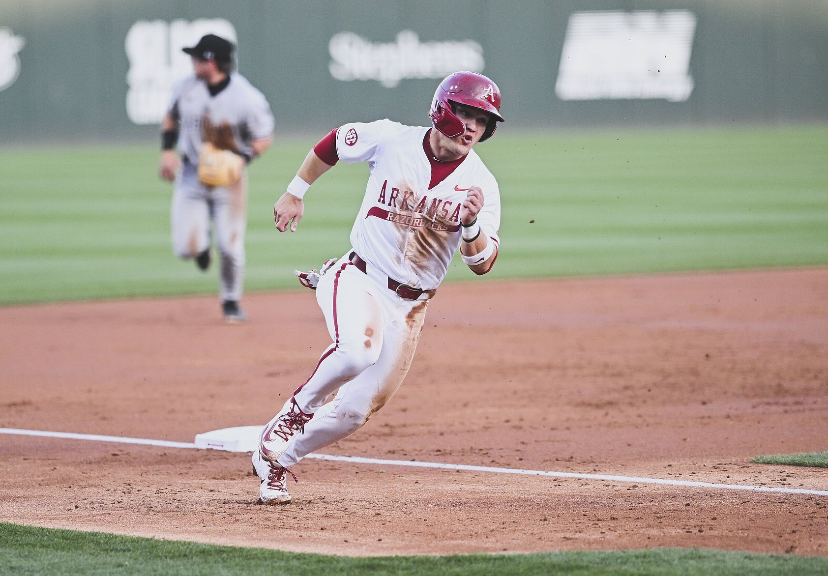 Hogs get run-rule victory | Northwest Arkansas Democrat-Gazette