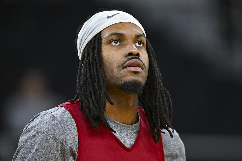 Arkansas basketball notebook: Jonas Aidoo's surge, Adou Thiero update ...