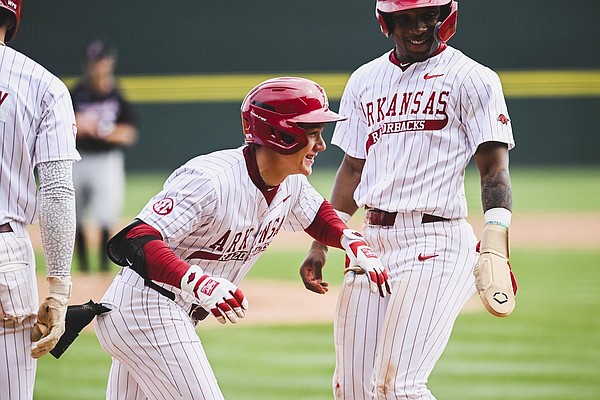 Arkansas baseball just keeps scoring in series-clinching win over South ...
