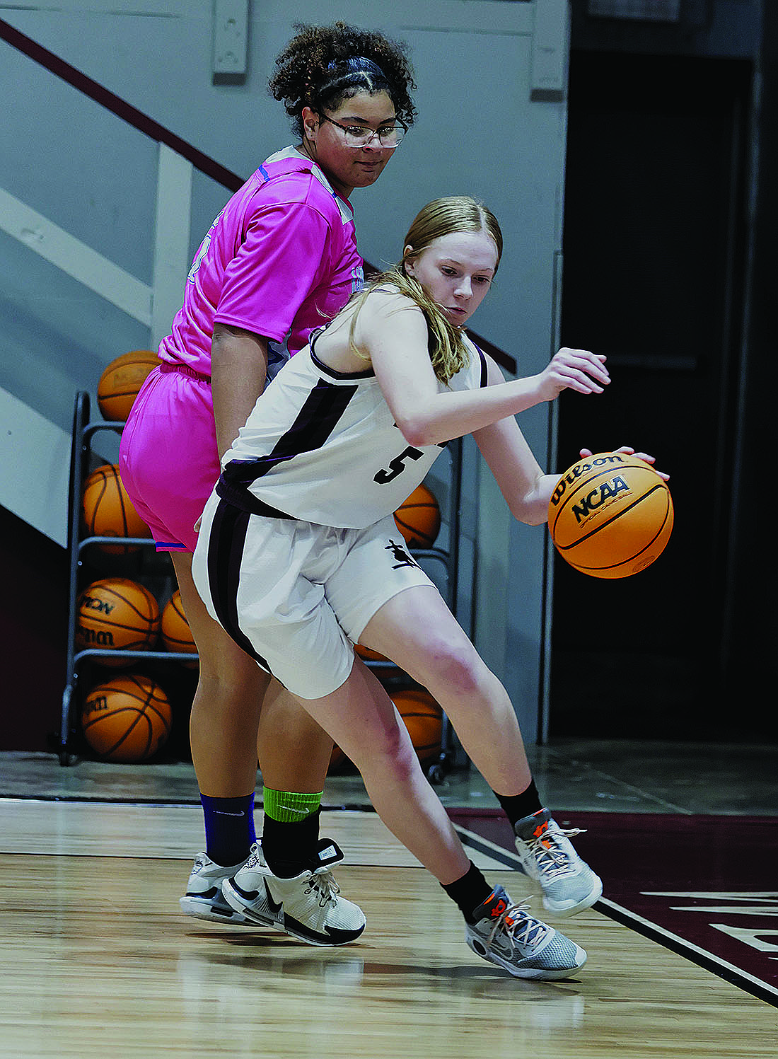 Bain carried heavy load for Lady Warriors | El Dorado News