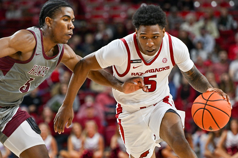 Arkansas men's basketball guard Casmir Chavis entering NCAA transfer ...