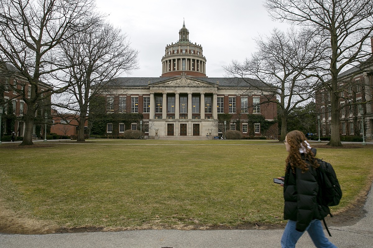 Colleges around the US say some international students' visas are being ...