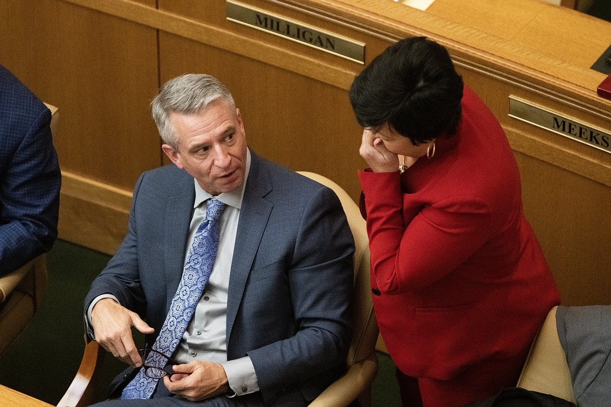 Arkansas lawmakers pass bill to allow foreign-trained doctors to practice without U.S. residency ...