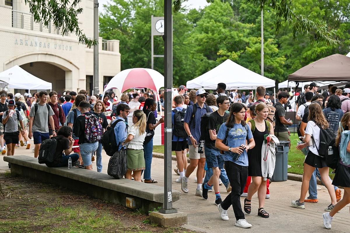 Federal officials revoke visa status for 5 international students at UA ...