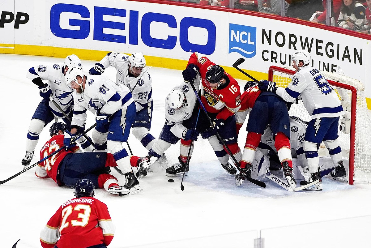 NHL Capsules: Panthers erase deficit with 2 goals in 11 seconds, beat Lightning 4-2 | Jefferson ...