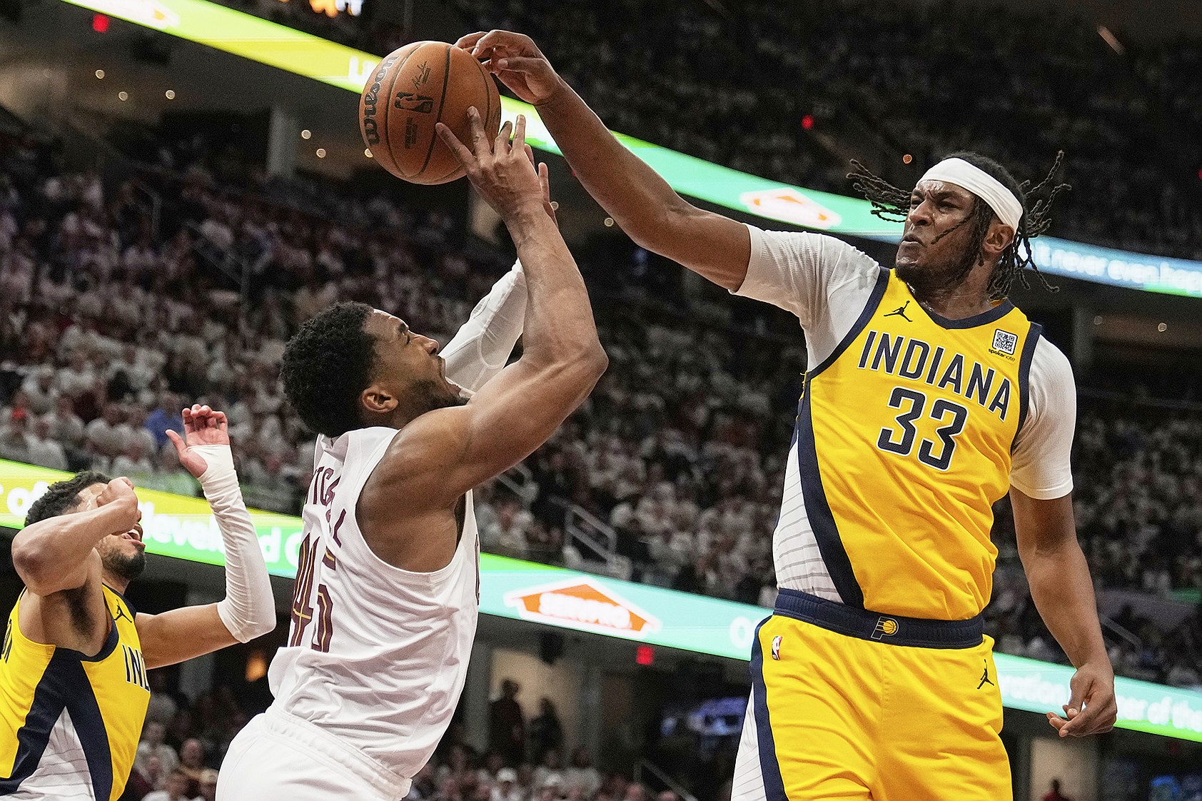 NBA Capsules: Haliburton’s 3-pointer with 1.1 seconds left gives Pacers ...