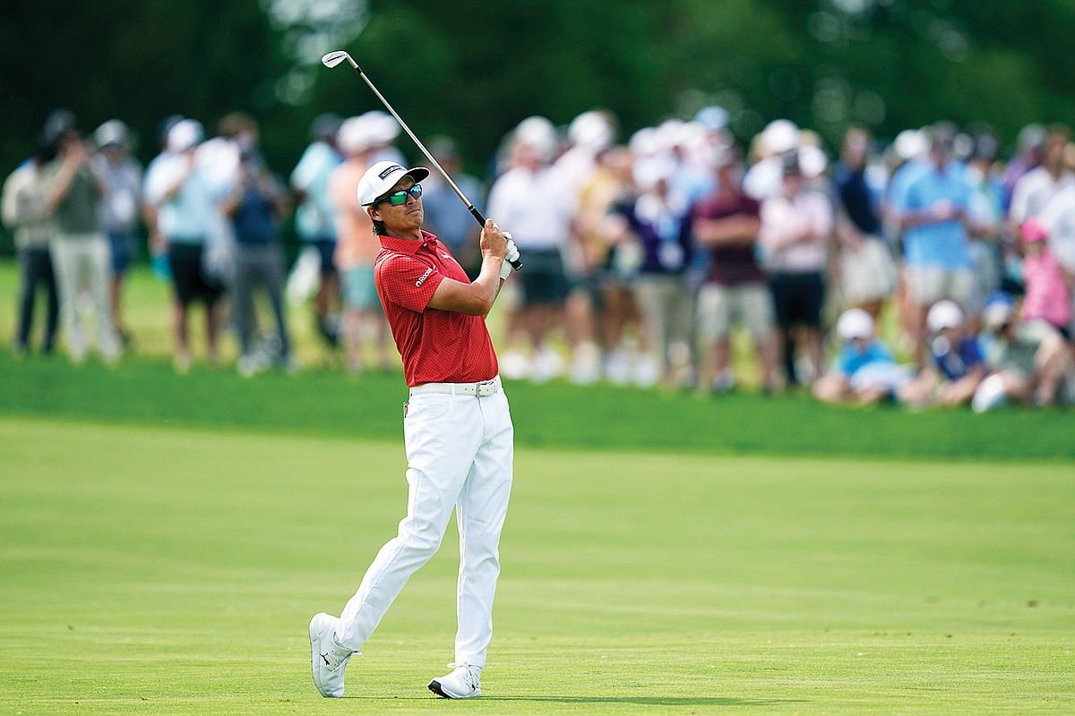 Fowler shows old spark with eight birdies in strong start at Truist ...