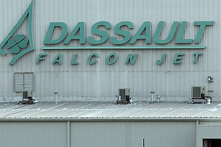 Dassault unveils new aircraft to be finished at Little Rock facility ...