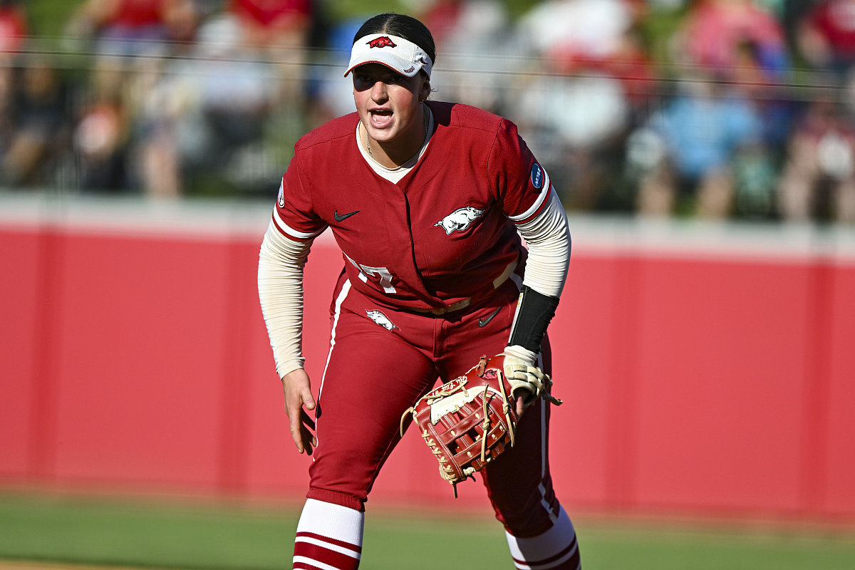 Arkansas 1B Bri Ellis earns national player of the year award ...