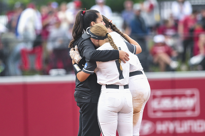 'We're heartbroken': Arkansas softball falls win shy of OKC, eliminated ...