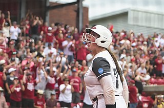 USA Softball names Arkansas 1B Ellis Collegiate Player of the Year ...
