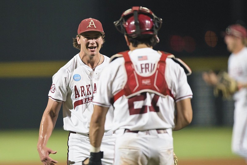 Arkansas baseball wins Fayetteville Regional over Creighton, advances ...