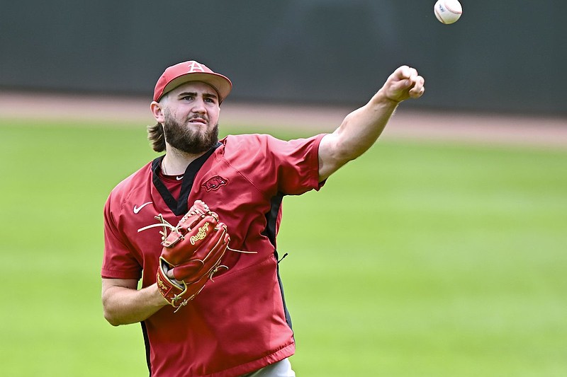 Arkansas baseball will start Zach Root, Tennessee will hold Liam Doyle ...