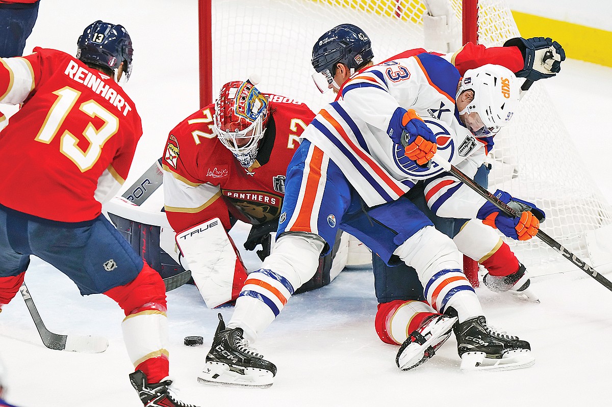 Panthers rout Oilers 6-1 in Game 3 to take 2-1 lead in Stanley Cup ...