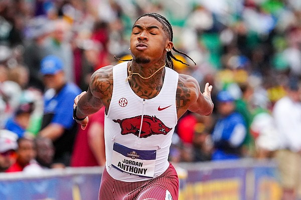 Jordan Anthony wins 100m title, Arkansas men finish 1 point shy of ...