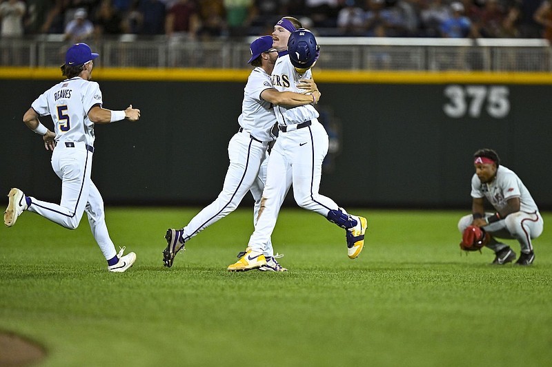 LSU walks off to advance to title series, ends Arkansas baseball season ...