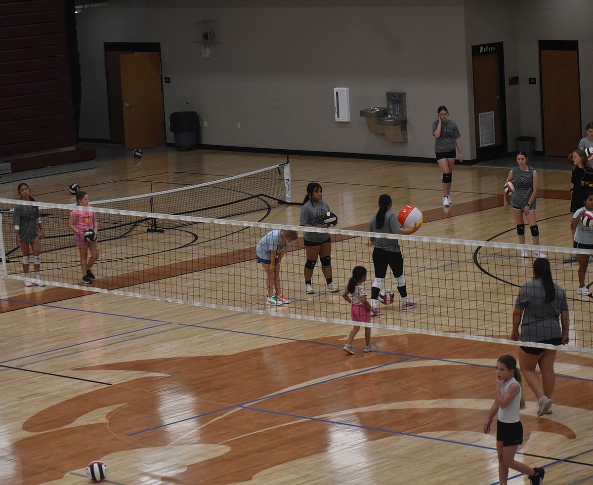 Lincoln Lady Wolves host volleyball youth camp | The Washington County ...
