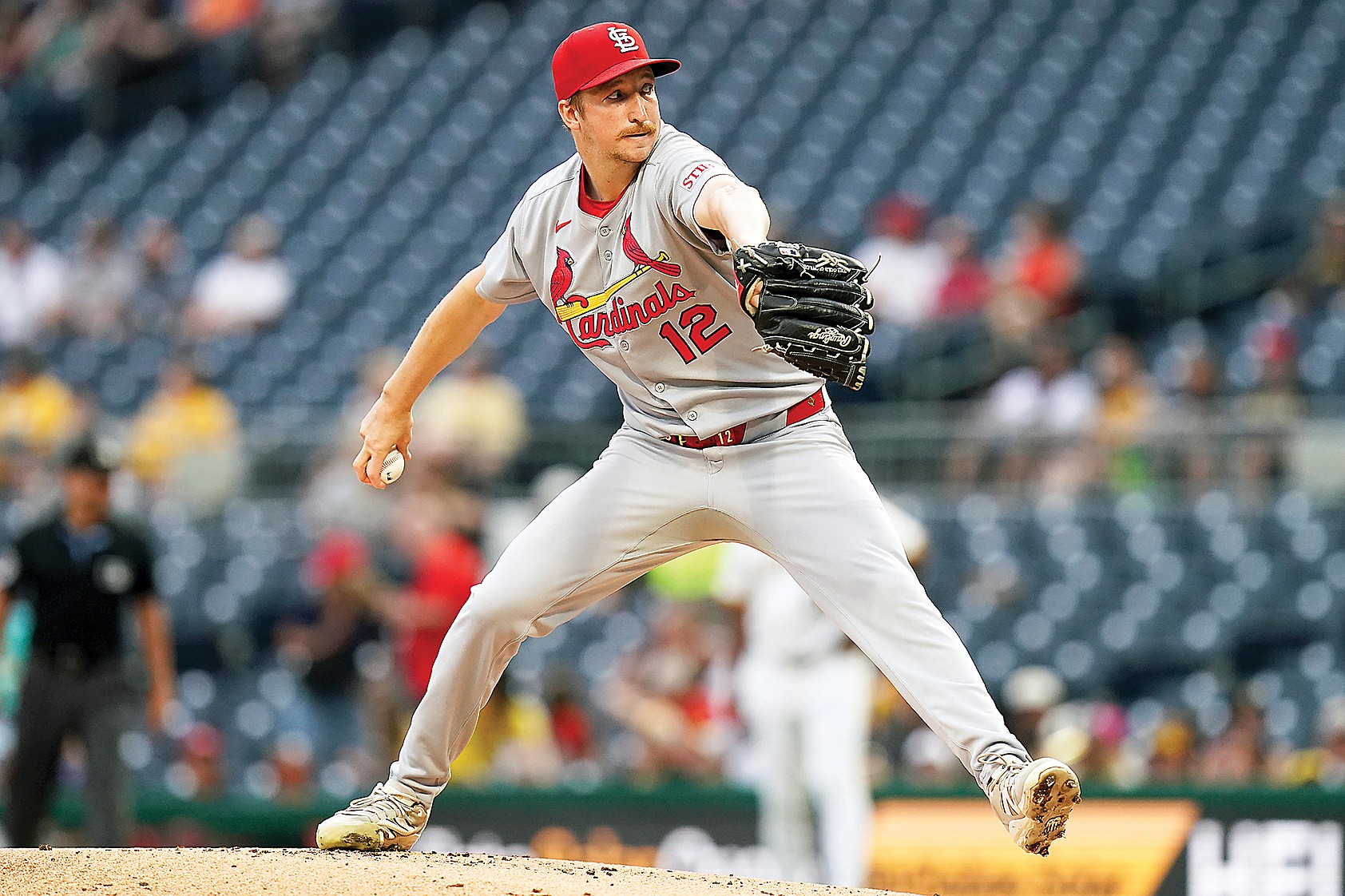 Heaney takes no-hitter into sixth, Pirates stay hot with 7-0 win vs ...