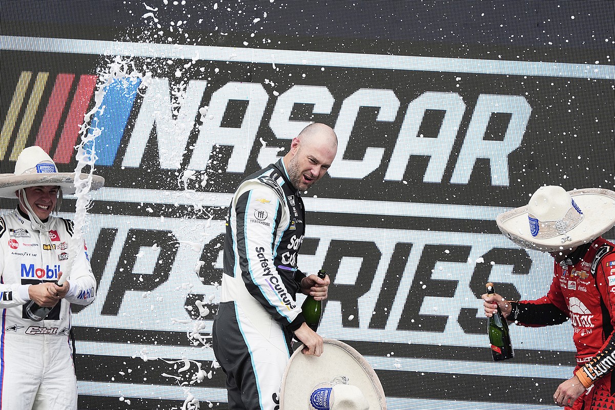 Van Gisbergen wins pole, aims for another NASCAR Cup Series victory ...