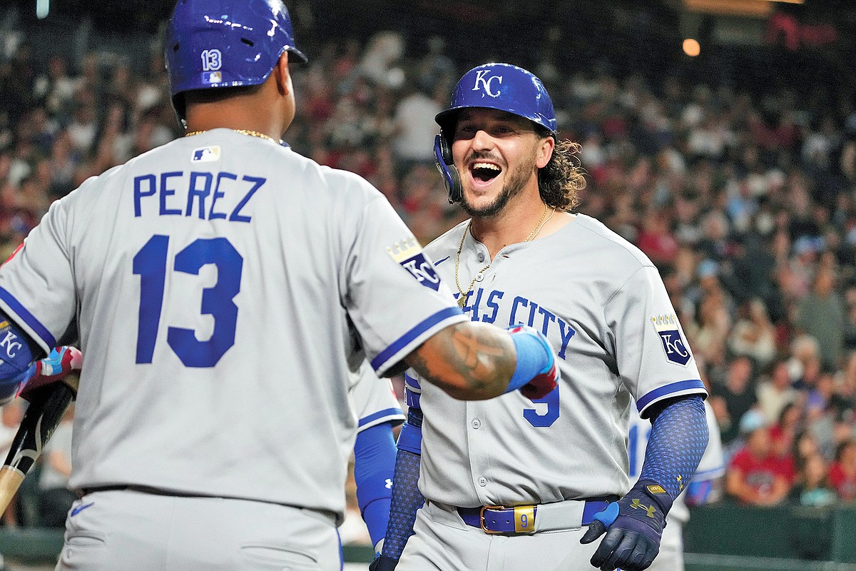 Pasquantino belts 2 HRs, drives in 6 to lift Royals past Diamondbacks ...