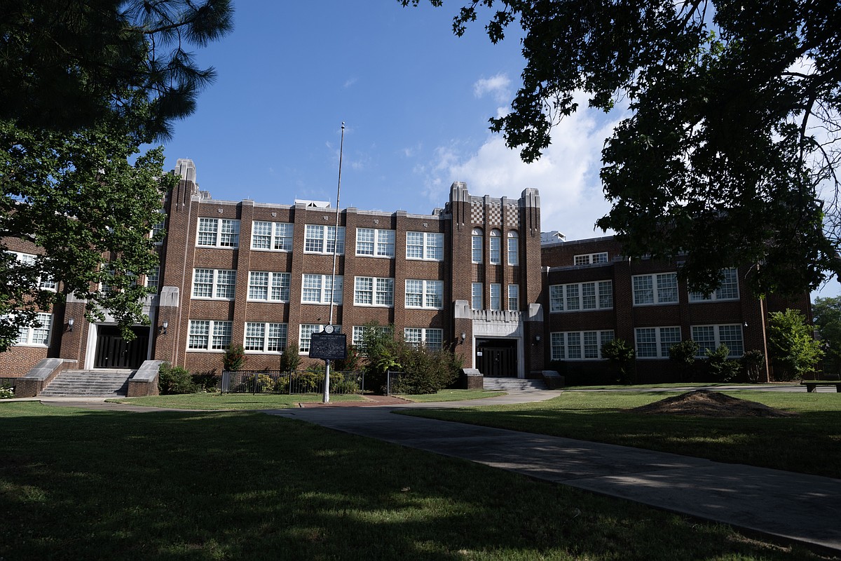 Little Rock Historic District unanimously backs new register nomination for Dunbar Magnet Middle ...