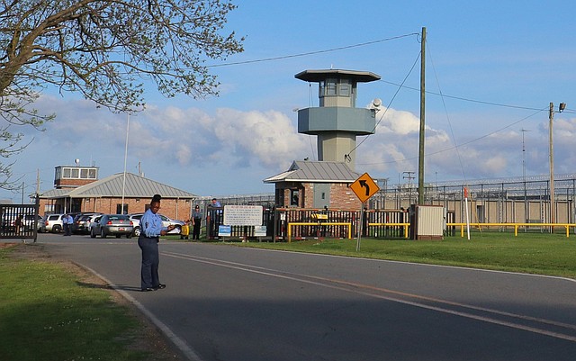 Officer dies after ‘medical incident’ at state prison, Corrections ...