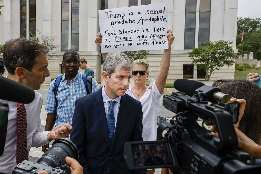 Epstein ex-girlfriend Ghislaine Maxwell finishes interviews with Justice Department officials ...