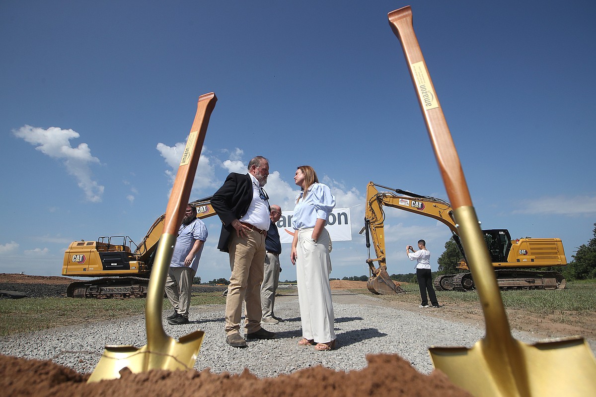 Amazon breaks ground on $151 million logistics center at the Port of Little Rock | Northwest ...