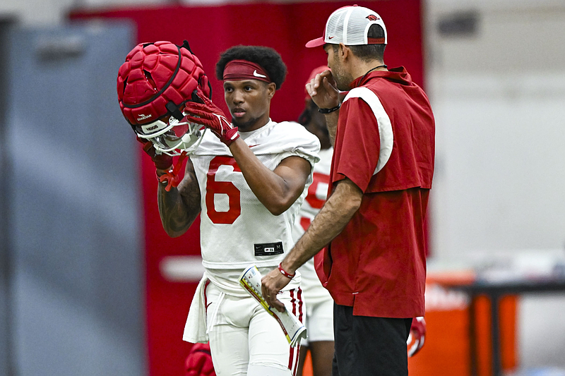 New faces, new focus: Arkansas football reshapes wide receiver room ...
