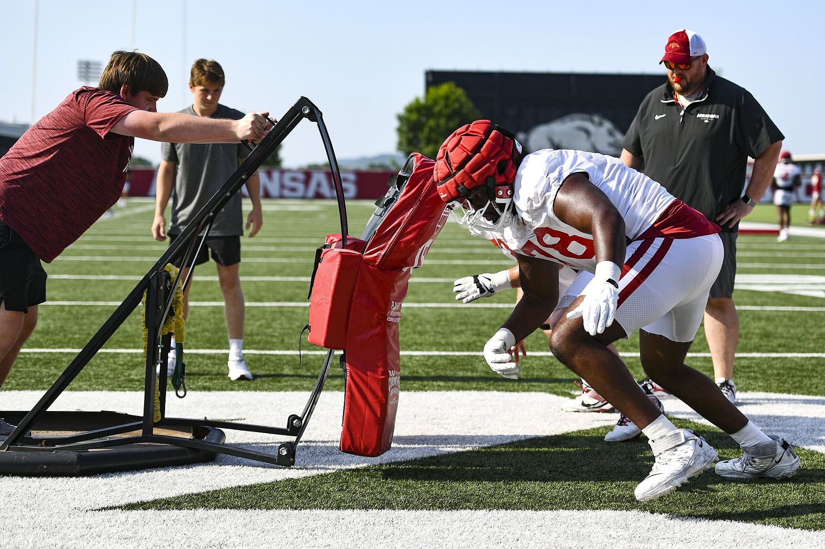 Drawing the line: Mateos counting on a diverse group to fill gaps ...