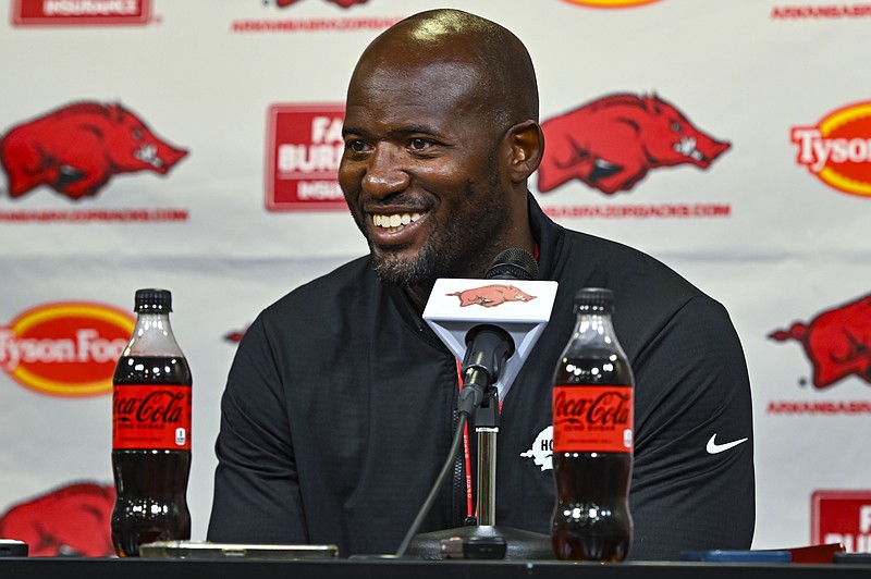 Kolby Smith, Chris Wilson press conference: Arkansas football interim ...