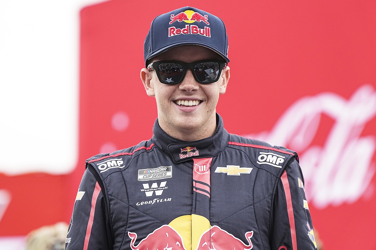 Zilisch cleared to race, will return at Daytona after breaking ...