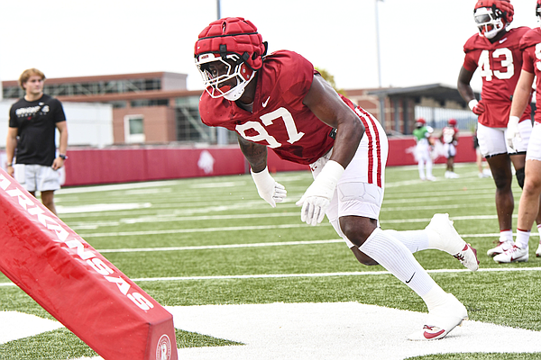 VIDEOS: Arkansas football's Quincy Rhodes, Caden Kitler, Kam Shanks ...