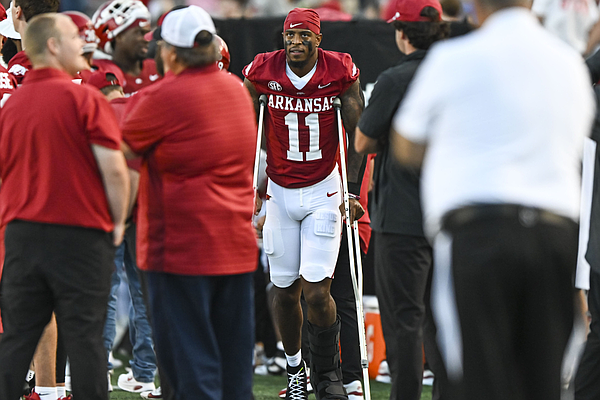 Arkansas football WR Monte Harrison suffers broken foot, out for 'a ...