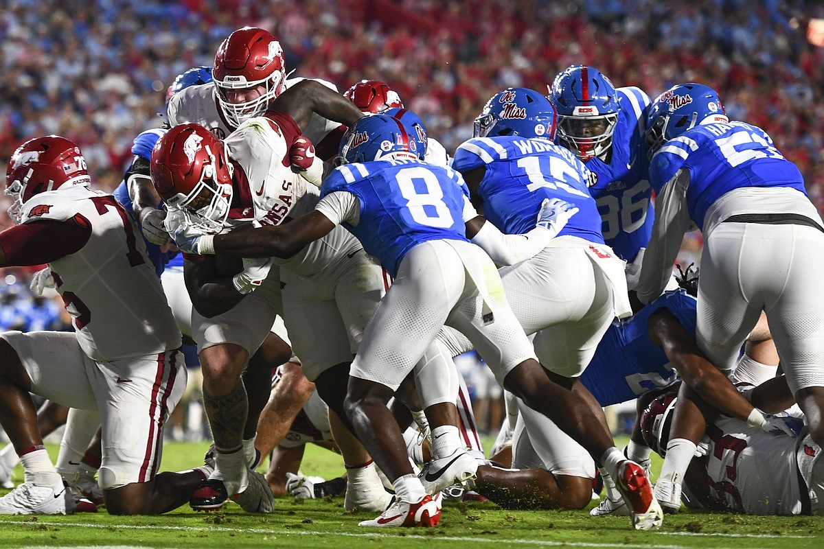 Gut wrench: Strip fumble halts Arkansas Razorbacks’ late rally vs. No. 17 Ole Miss Rebels | The ...