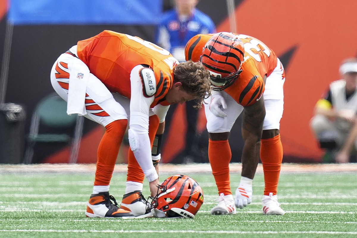 Bengals place Burrow on injured reserve, sign Rypien off practice squad ...