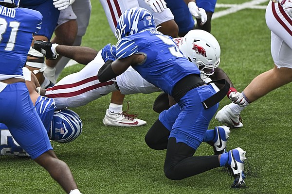 Turnovers key in Arkansas football's defeat to Memphis | Whole Hog Sports