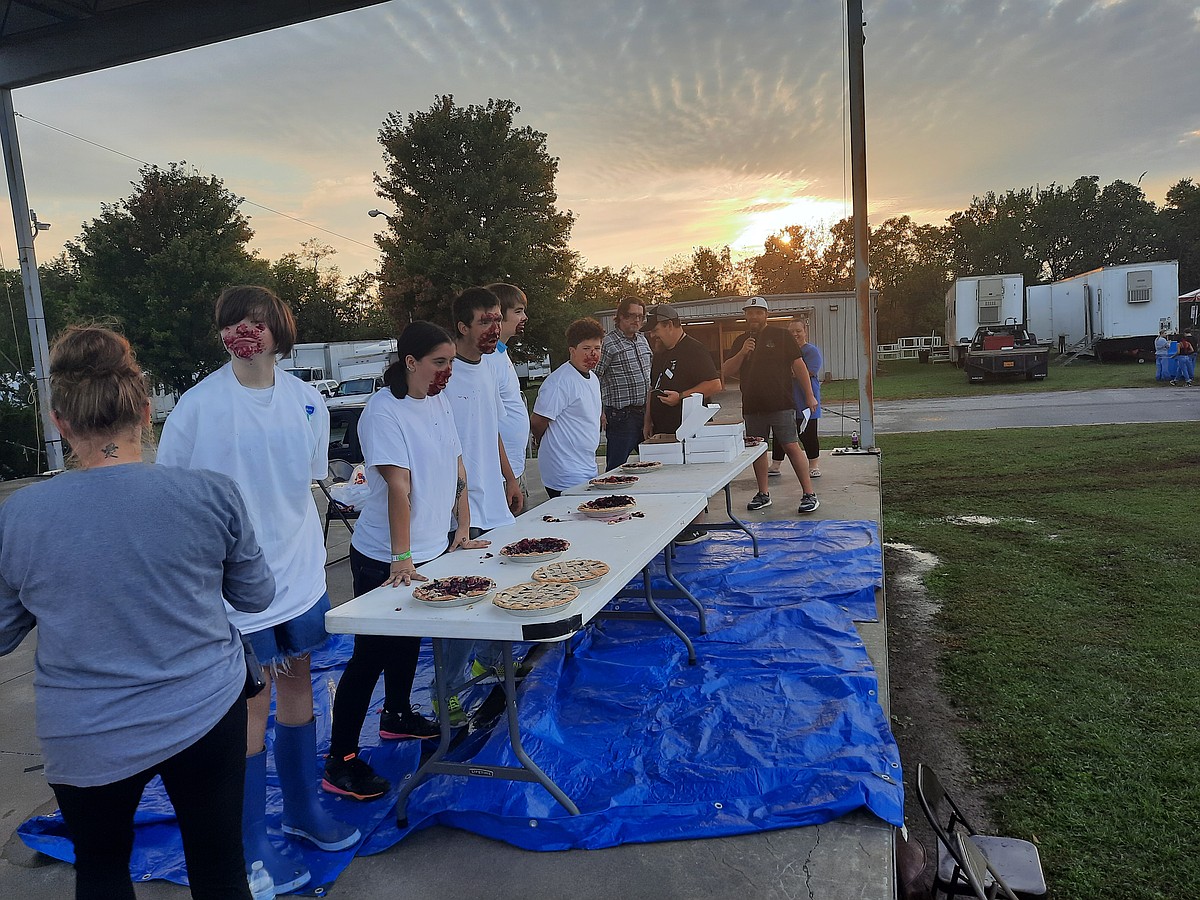 LET’S EAT! | OPINION: Pie eating contest, food trucks showcase tasty ...