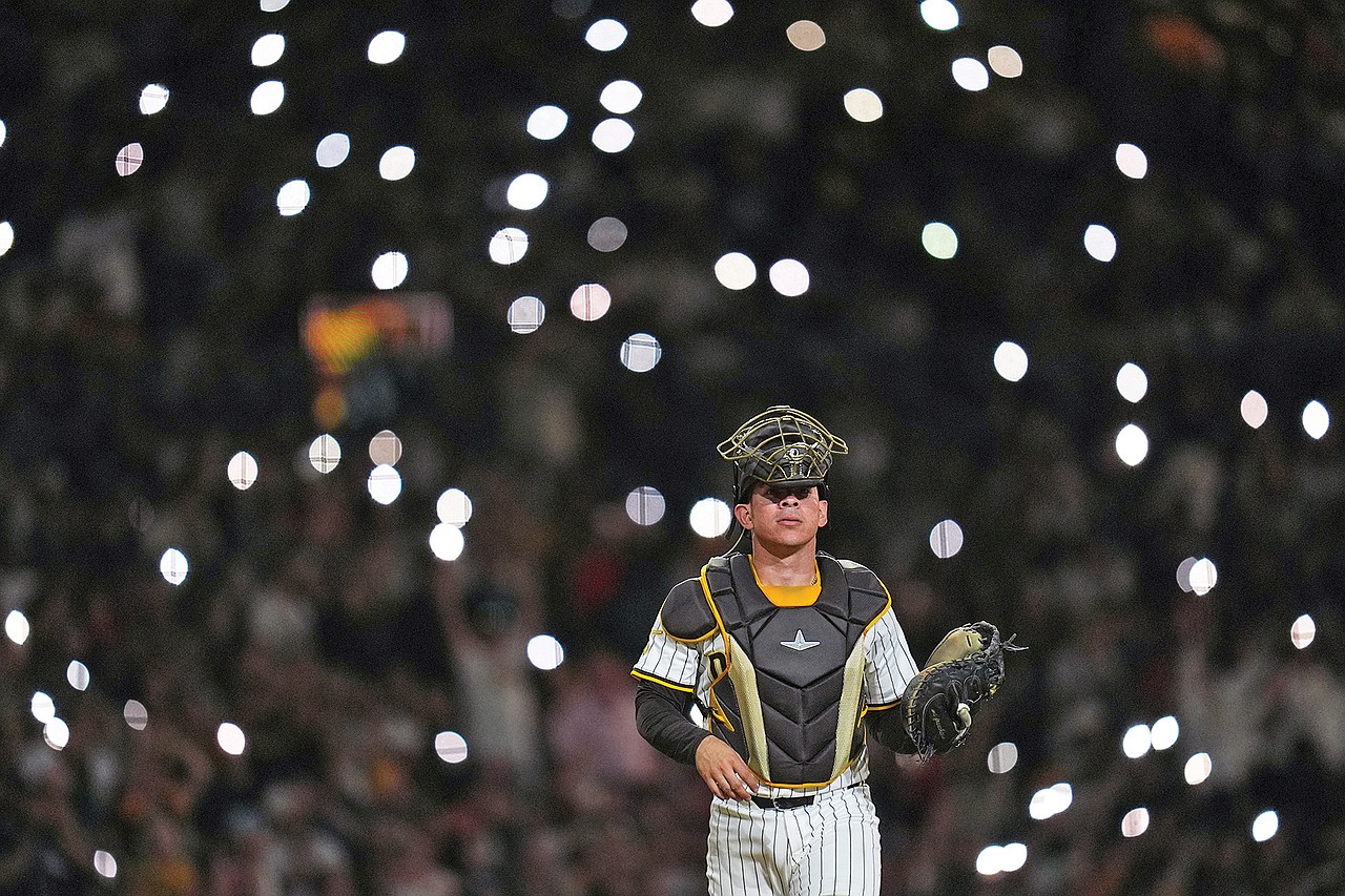 Padres face Cubs in playoffs at tricky Wrigley Field | Jefferson City ...