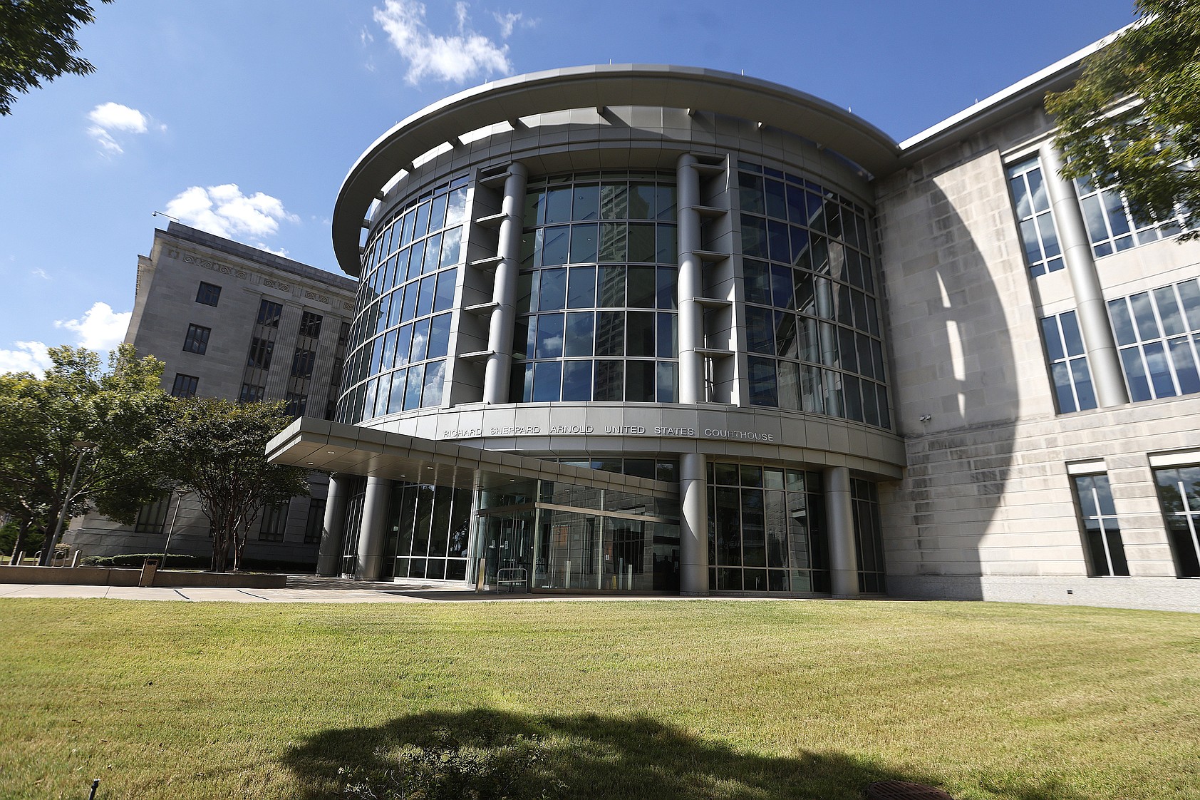 Little Rock man, California woman sentenced in gang-related drug ...