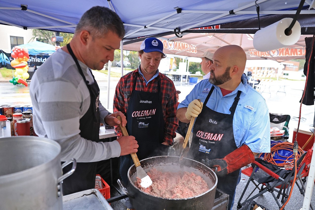 RESTAURANT TRANSITIONS: LR Chicken and Pancakes open on West 12th ...