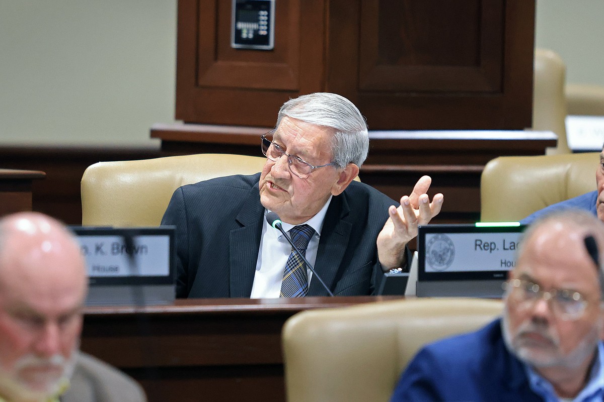 Arkansas committee votes down measure to release $450,000 in withheld ...