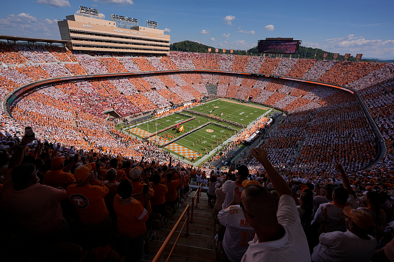 Arkansas football vs. Tennessee: How to watch and listen, forecast ...