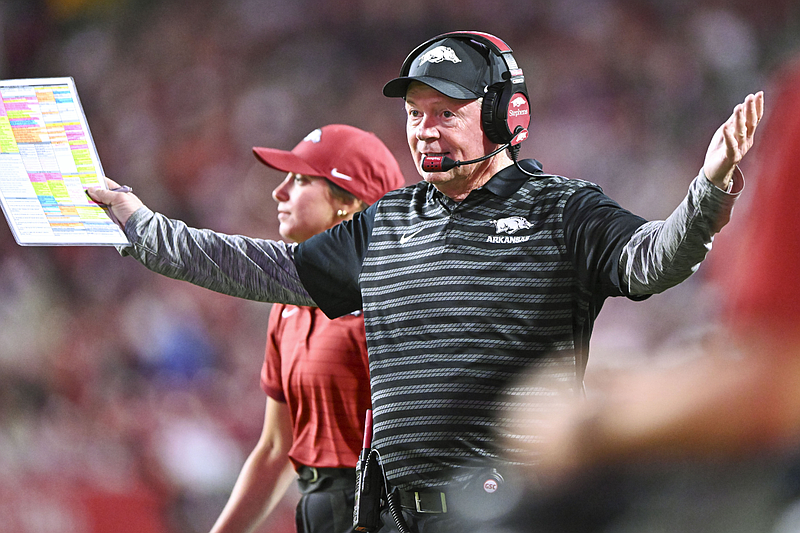 Bobby Petrino press conference: Arkansas interim football coach ...