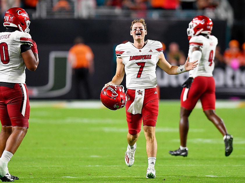 College Football capsules: Louisville upsets second-ranked Miami ...